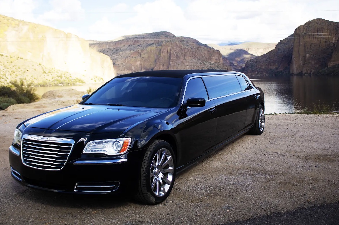 Chrysler 300 Stretch Limousine - Top Notch Transportation